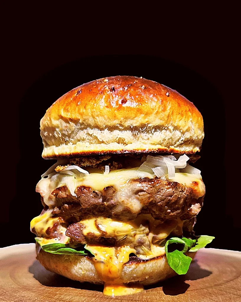 BOMBER BURGER - バズグルメ[BUZZ GOURMET]